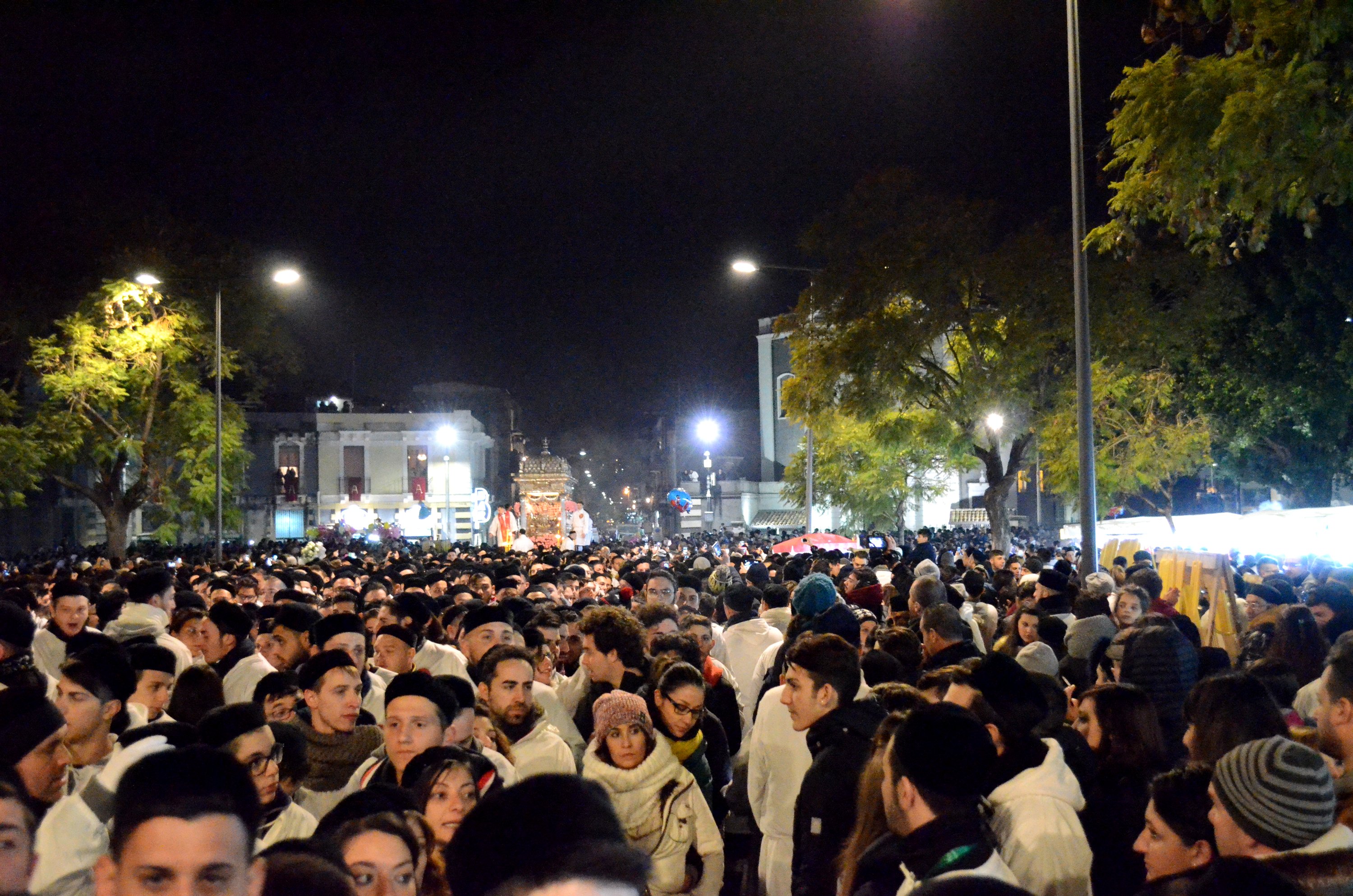 fercolo_processione_piazza_palestro_fortino_devoti_sant'agata_festa ...